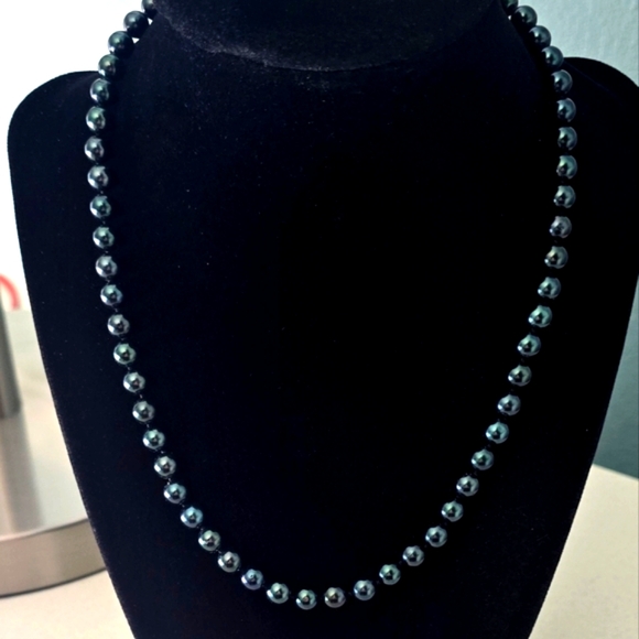 Vintage | Jewelry | Vintage Black Pearl Necklace With Box Clasp | Poshmark